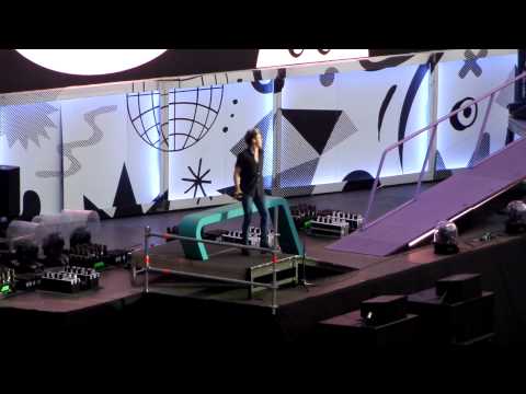 One Direction HD - Better Than Words (Niall focused) live in Vienna, Austria | 10.6.2015 OTRA