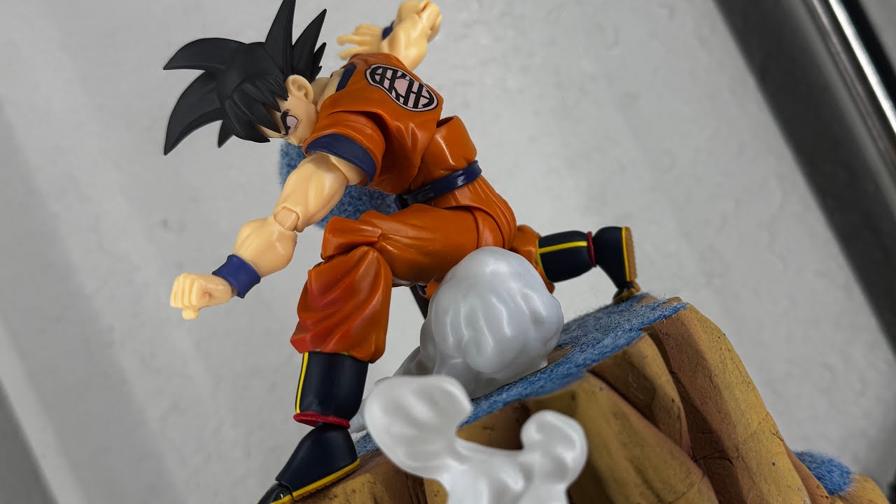 SH figuarts lowest born saiyan son goku - target exclusive review - YouTube