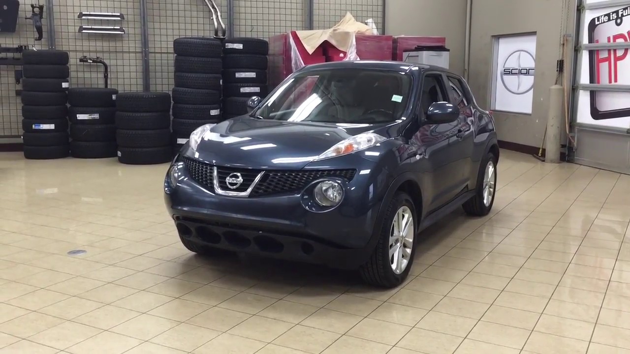 2011 Nissan JUKE SV Review - YouTube