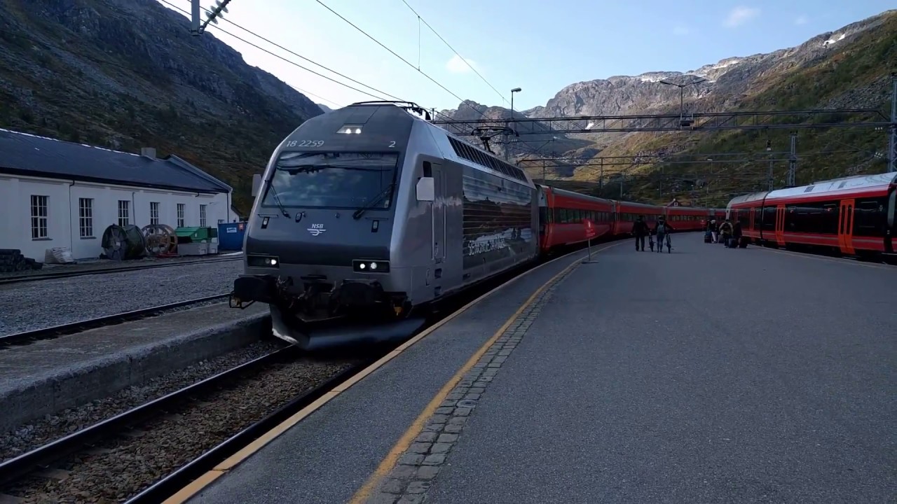 NSB Train Arriving Myrdal Station from Bergen - YouTube