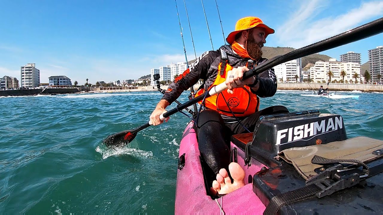 WHAT'S GOING ON!? | Slender Tuna on a ??? - YouTube