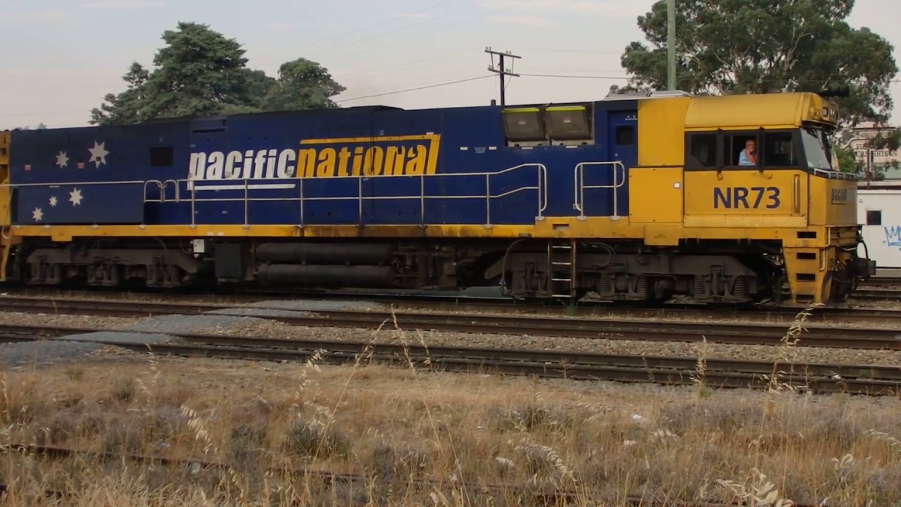Junee Trains NR73, NR22, NR62 & NR35 - YouTube