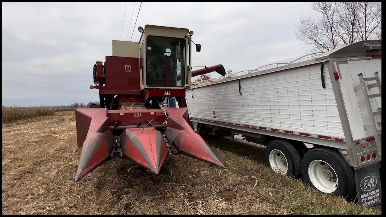 More old school farming, international 615 and John deer 95 combines ...