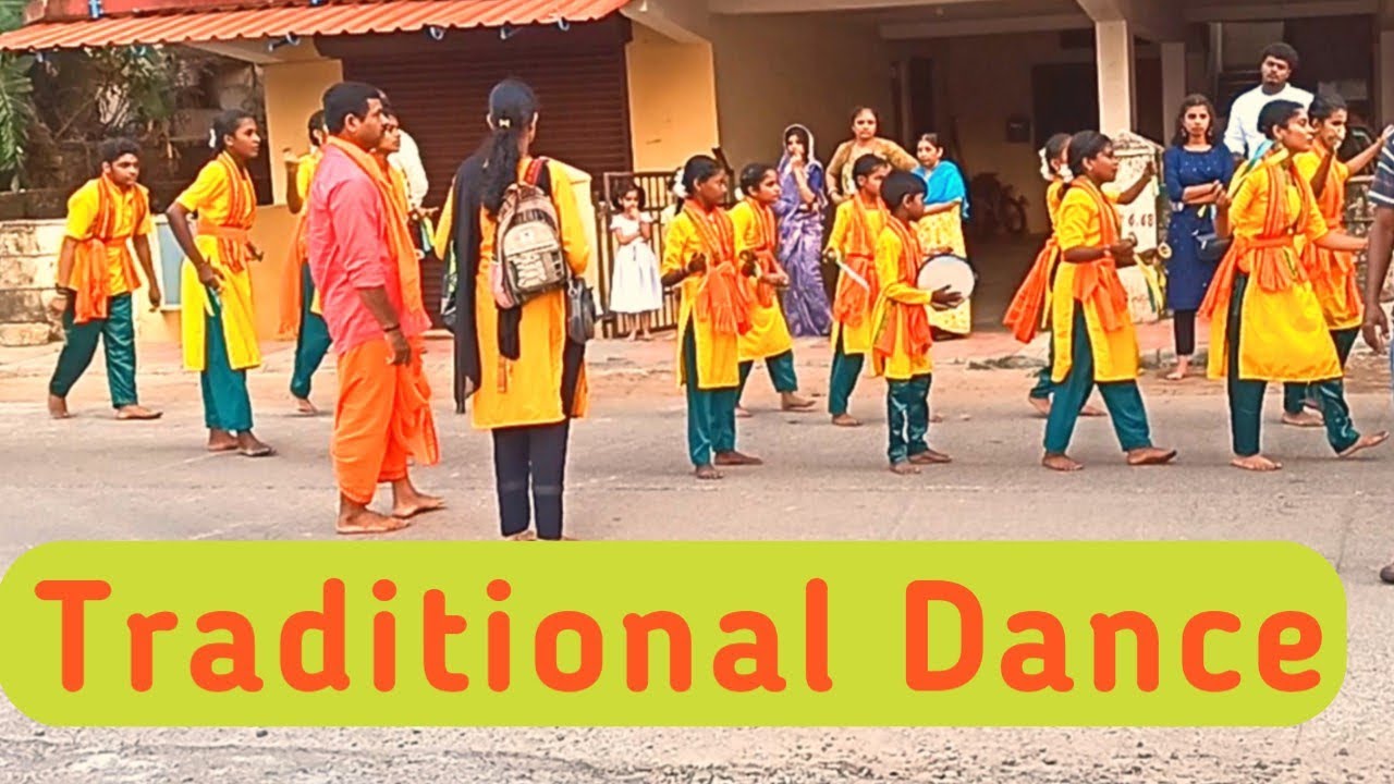 Traditional Dance || Kannada || Folk Dance - YouTube