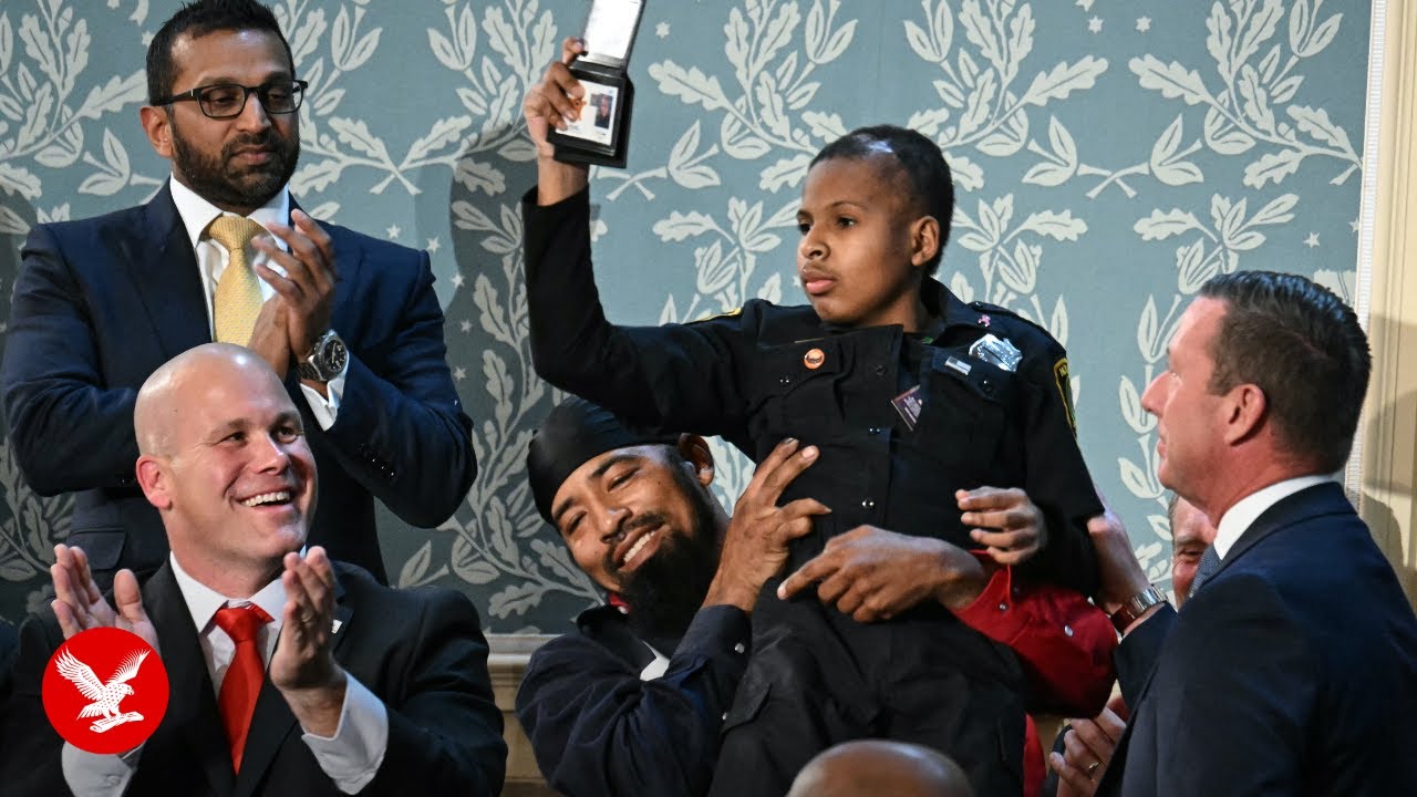 13-year-old with cancer becomes honorary Secret Service member - YouTube