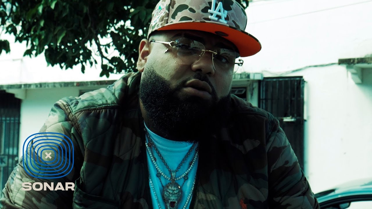 Yomiel - Enero a Enero (Video Oficial) - YouTube