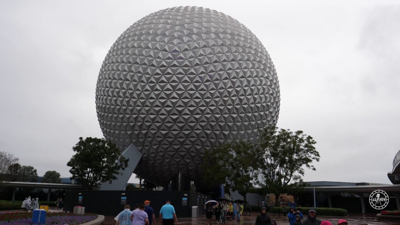 Exiting EPCOT in Rain During Christmas time 4K Walkthrough | Walt ...