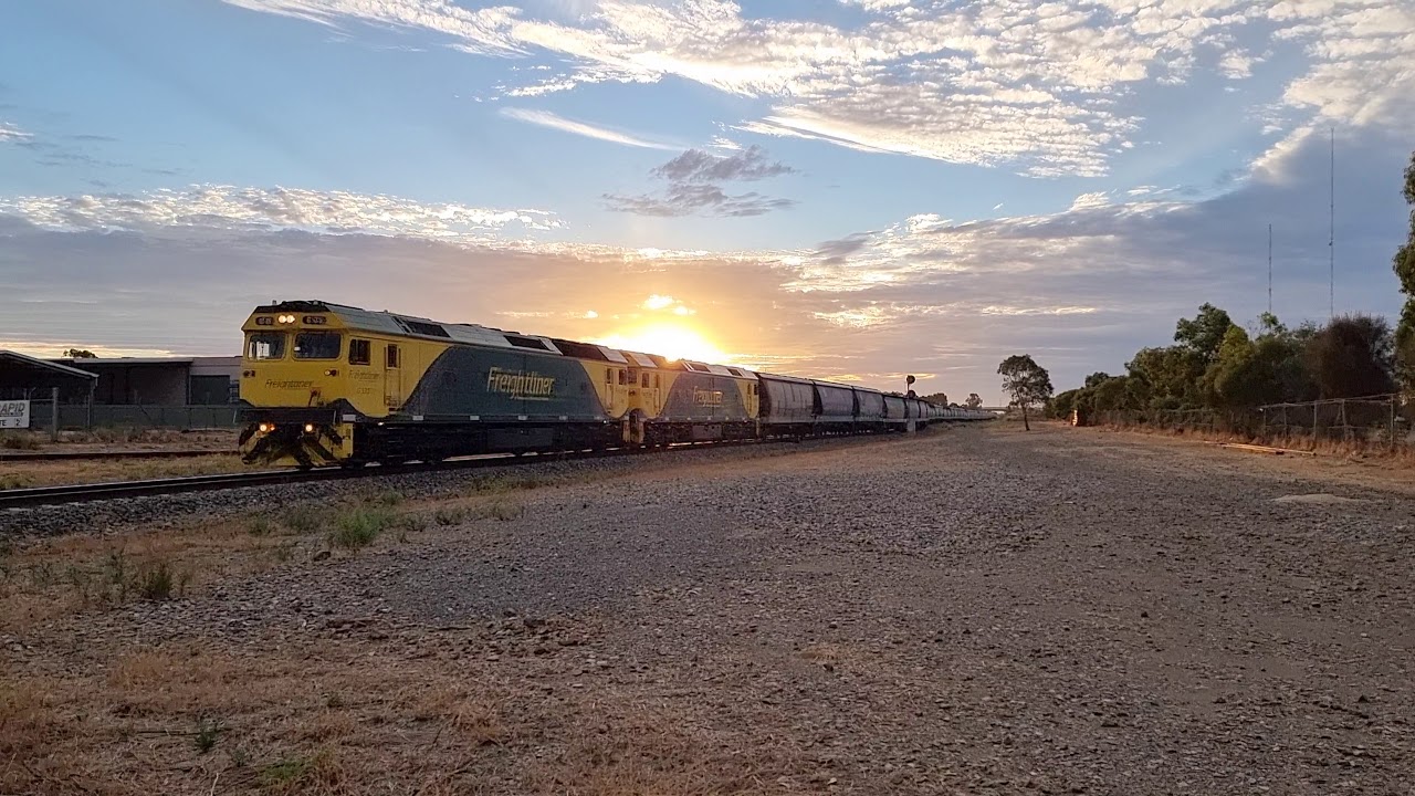 Empty Grain Train Dry Creek 31/1/21 - YouTube