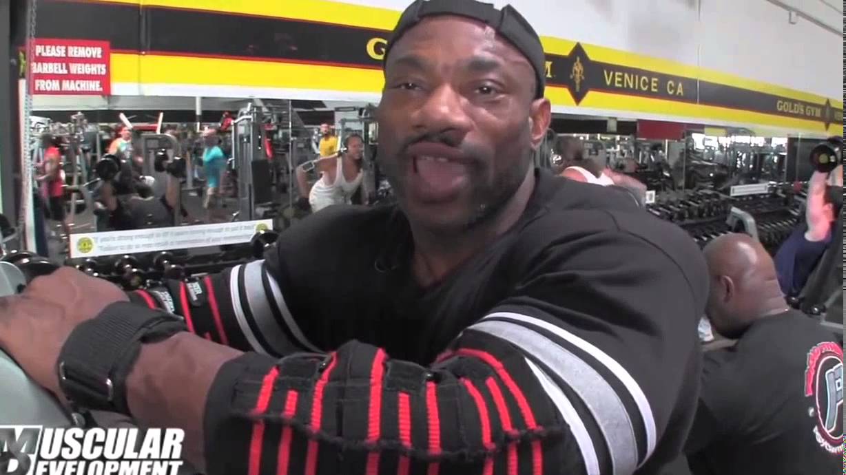 DEXTER JACKSON Chest Workout 3 5 weeks out from the 2013 Mr Olympia ...