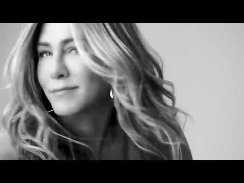 Jennifer Aniston for LolaVie