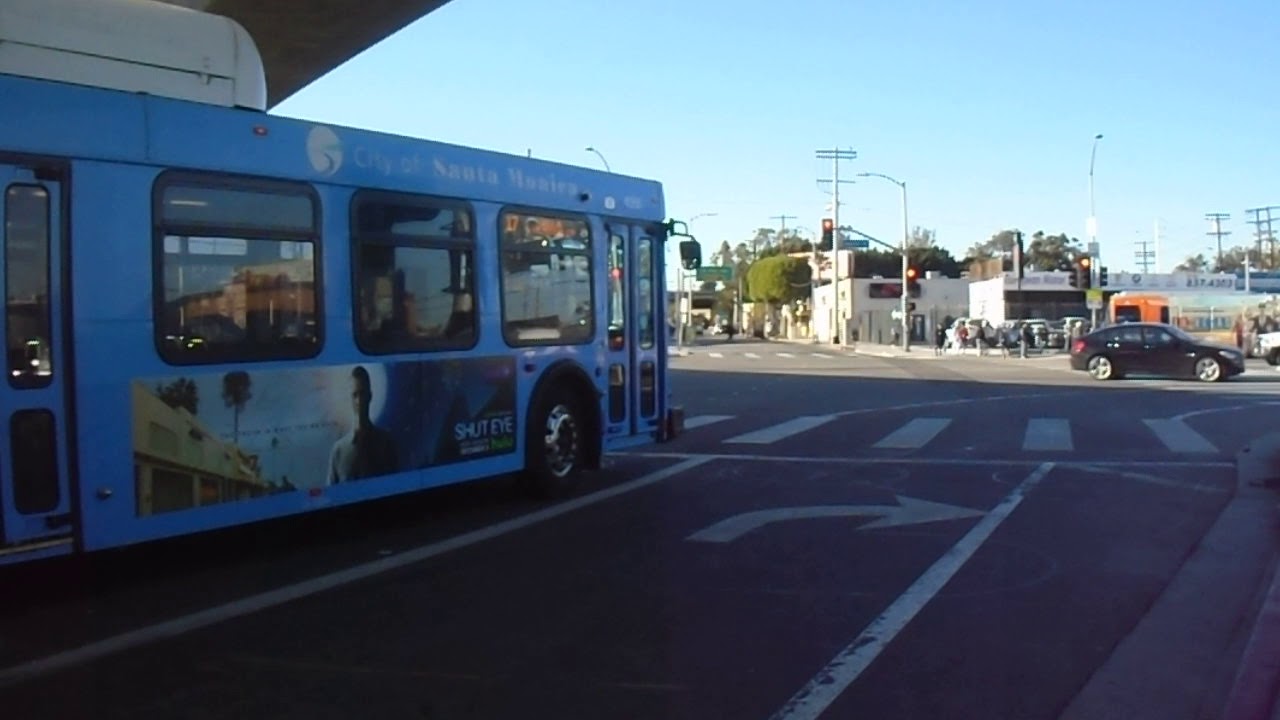 Santa Monica's Big Blue Bus 2005 New Flyer L40LF #4056 - YouTube