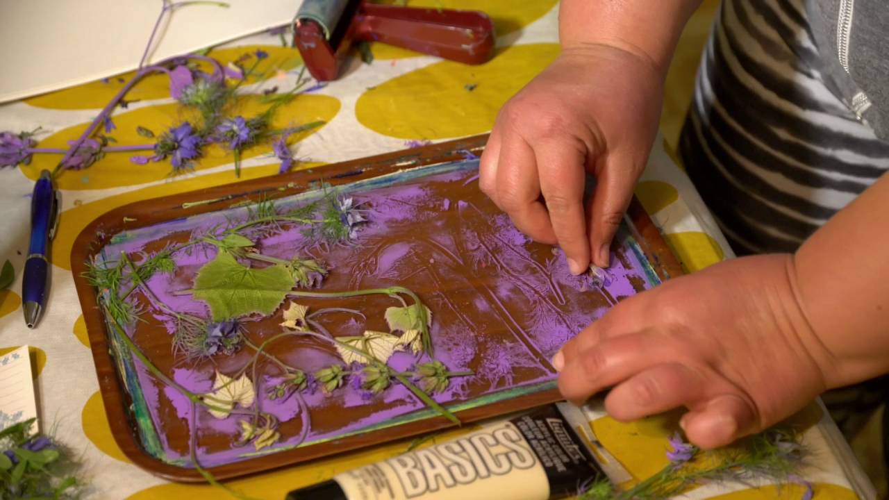 Gelli Printing demo with Fresh Leaves and Flowers - YouTube
