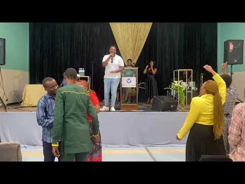 Ginger Majeng & Khanyisa _ Ngomoya KaThixo - YouTube