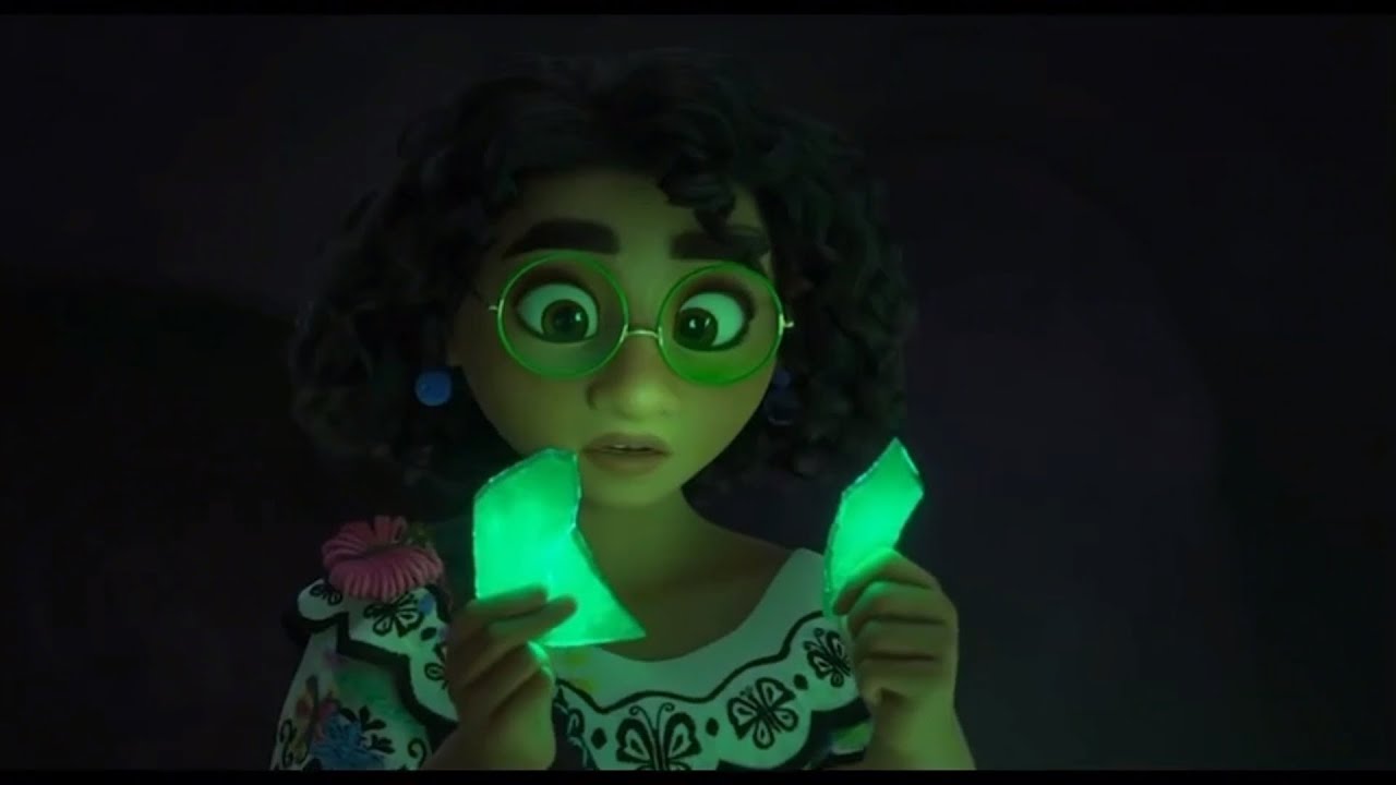 Encanto trailer with English dubbing - YouTube