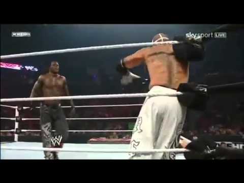 WWE Raw 7/4/11 Rey Mysterio vs Alberto Del Rio vs R-Truth (1# Contender Match)