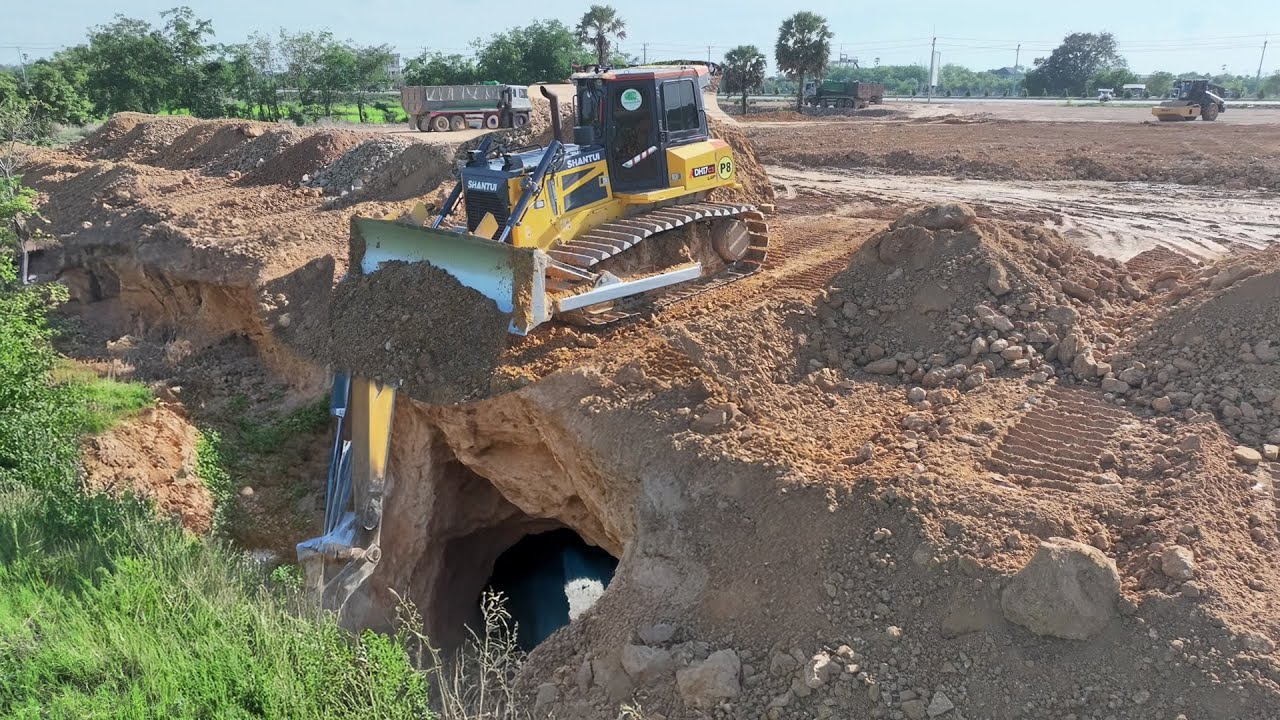 Perfectly Satisfying!! Bulldozer Pushing Massive Dirt Piles Filling Up ...
