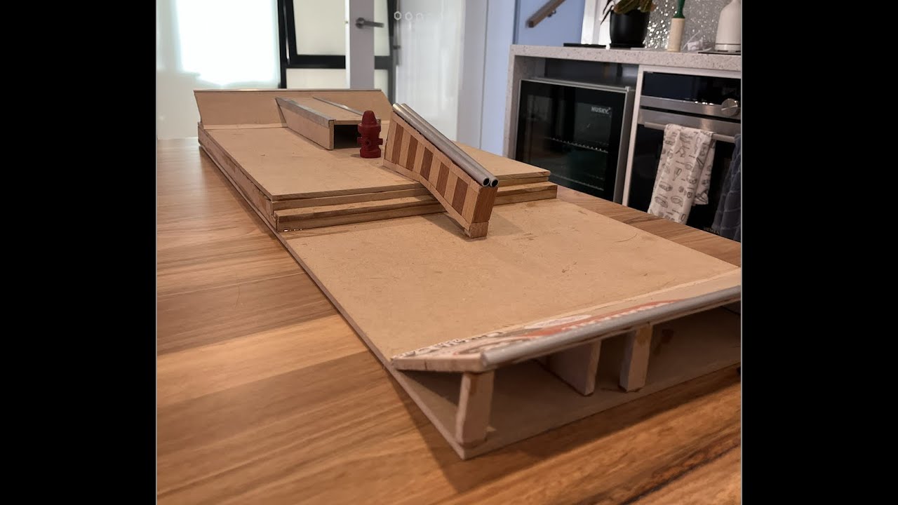 DIY Wooden Fingerboard Park - YouTube