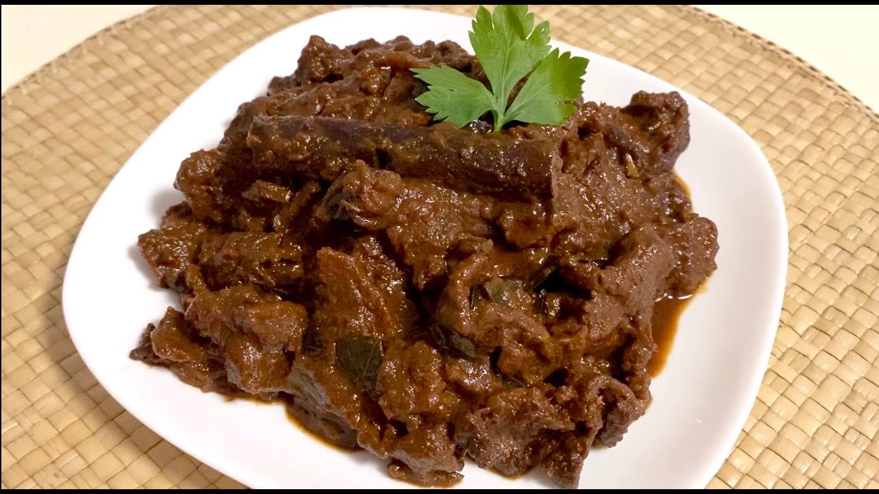 Malaysian Black Beef Curry (Nasi Kandar Daging Hitam) - YouTube