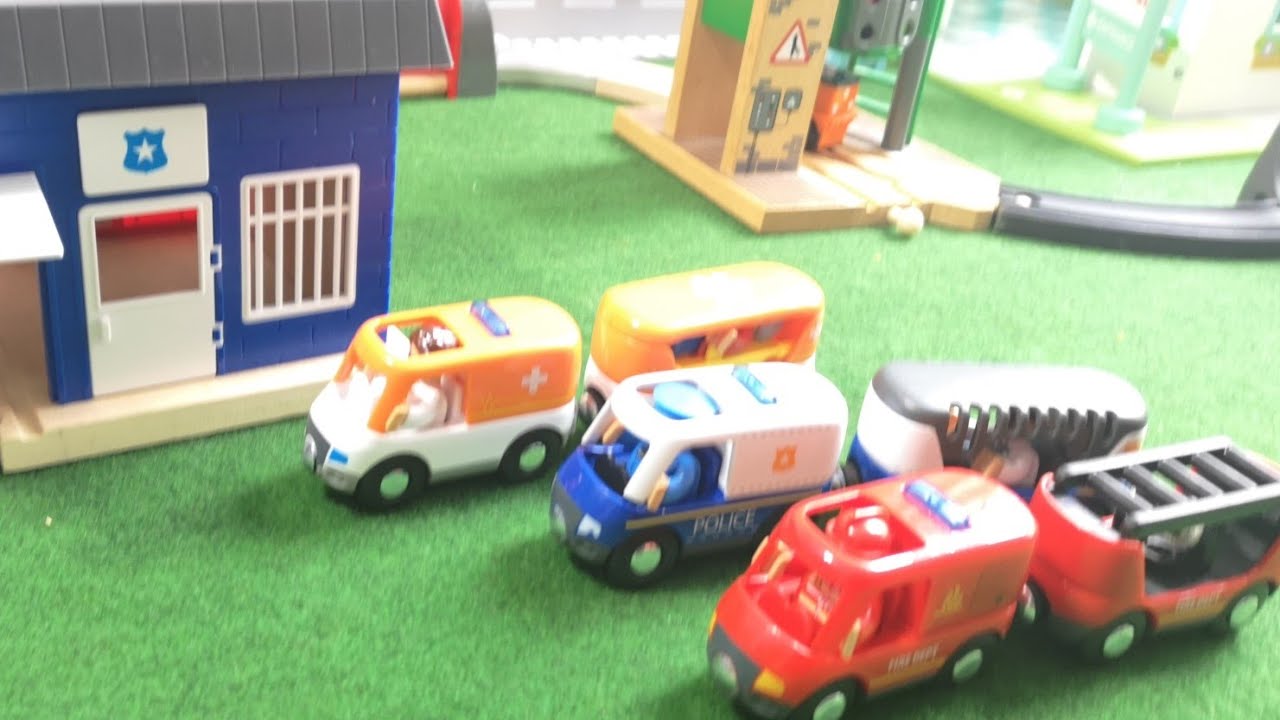 Trains Fire Truck Ambulance Police Car Brio Toys Unboxing Kids ...
