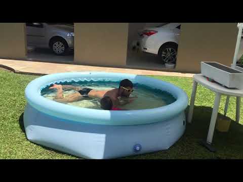 Artur do funk na piscina