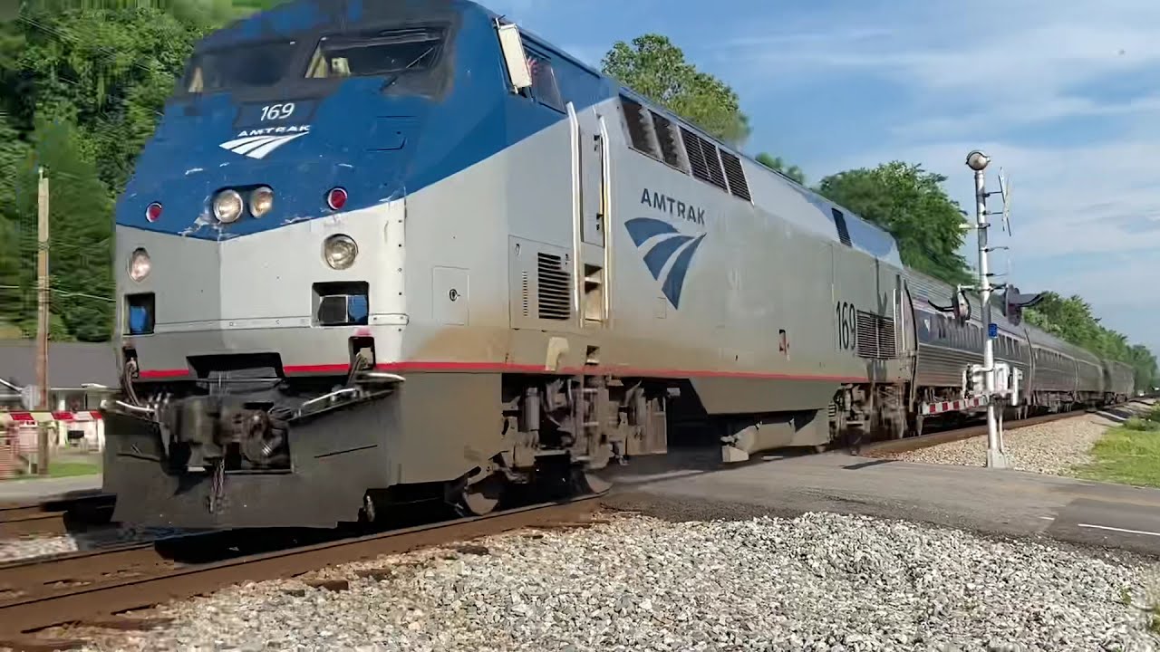 Amtrak #50 "The Cardinal" Kanawha City (Charleston WV) June 6, 2021 ...