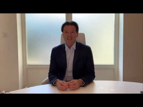 J'ai les seins qui tombent que faire ? Présentation du lifting des seins par le Dr Réau à Bordeaux