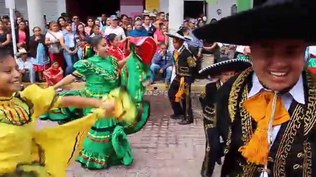 TARIMORO GTO 2015Grupo Folklorico"San Miguel" - YouTube