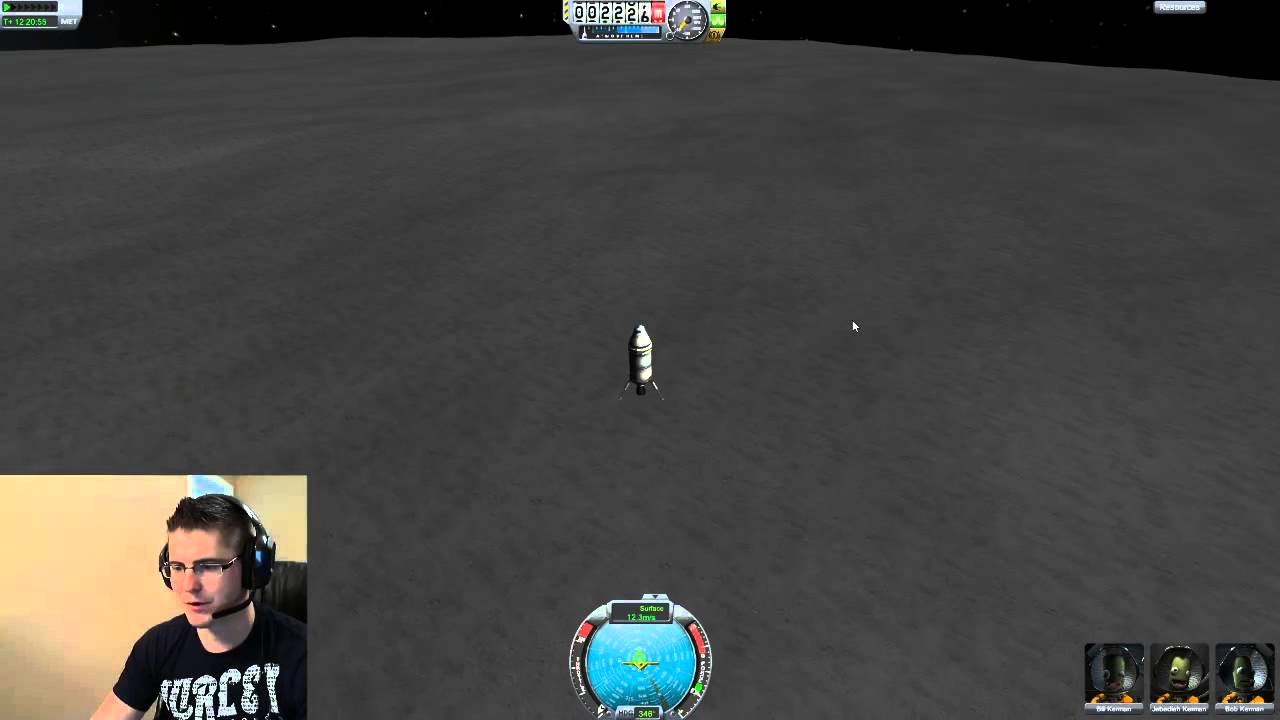 Kerbal Space Program - First Moon Landing - YouTube