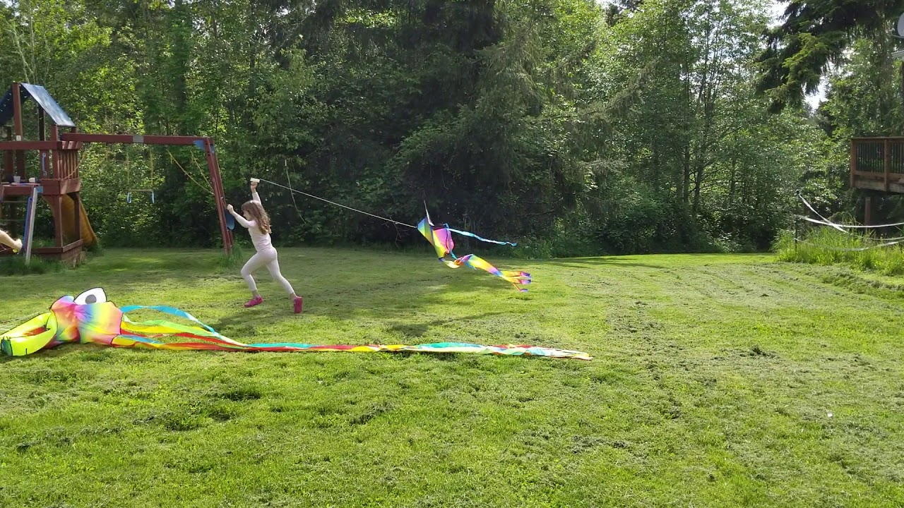 Kite flying with no wind - YouTube