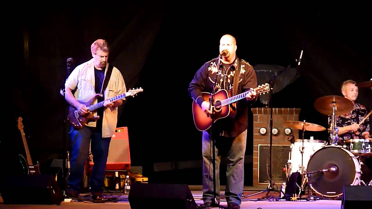 Dale Inskeep Band Smile and Pretend at Music on the Bay - YouTube