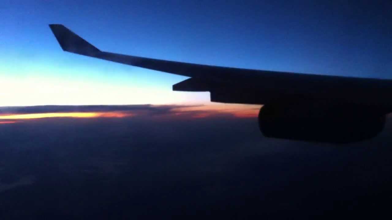 Sunset from an Airbus A340-300 - YouTube