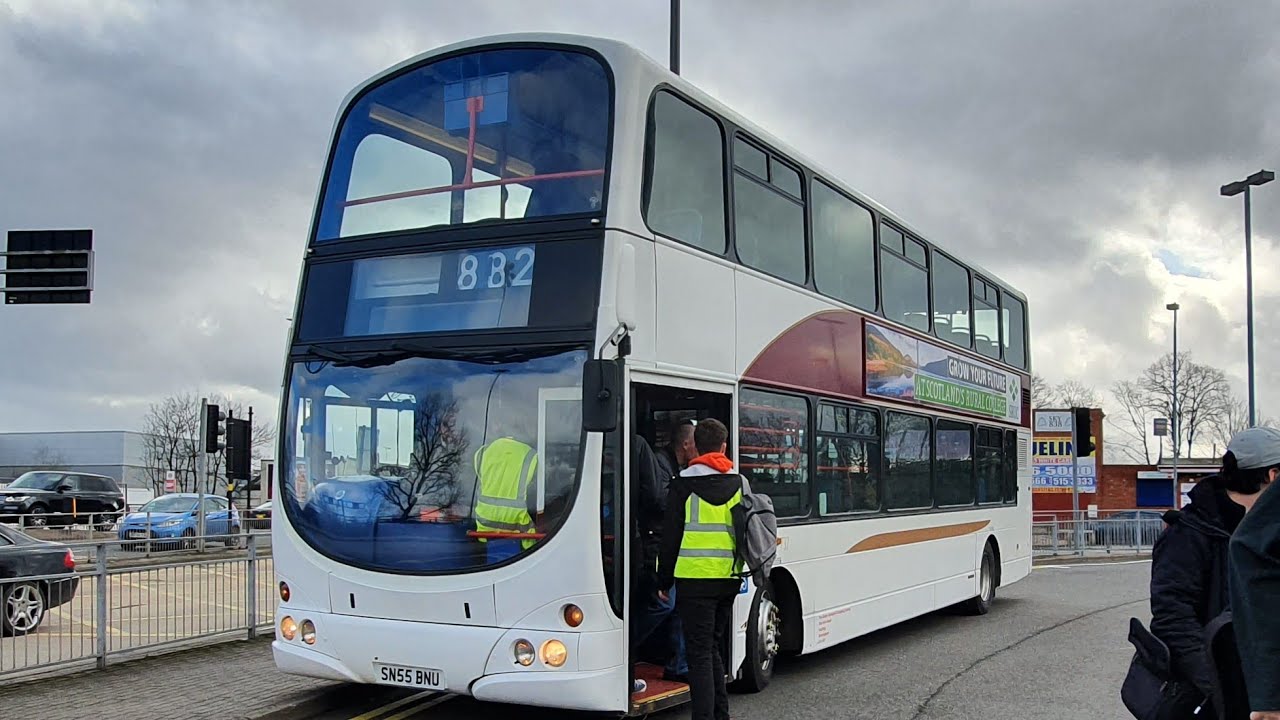 🧶🧶*Slow* The Green Bus Volvo B7 SN55 BNU Volvo B7 - YouTube