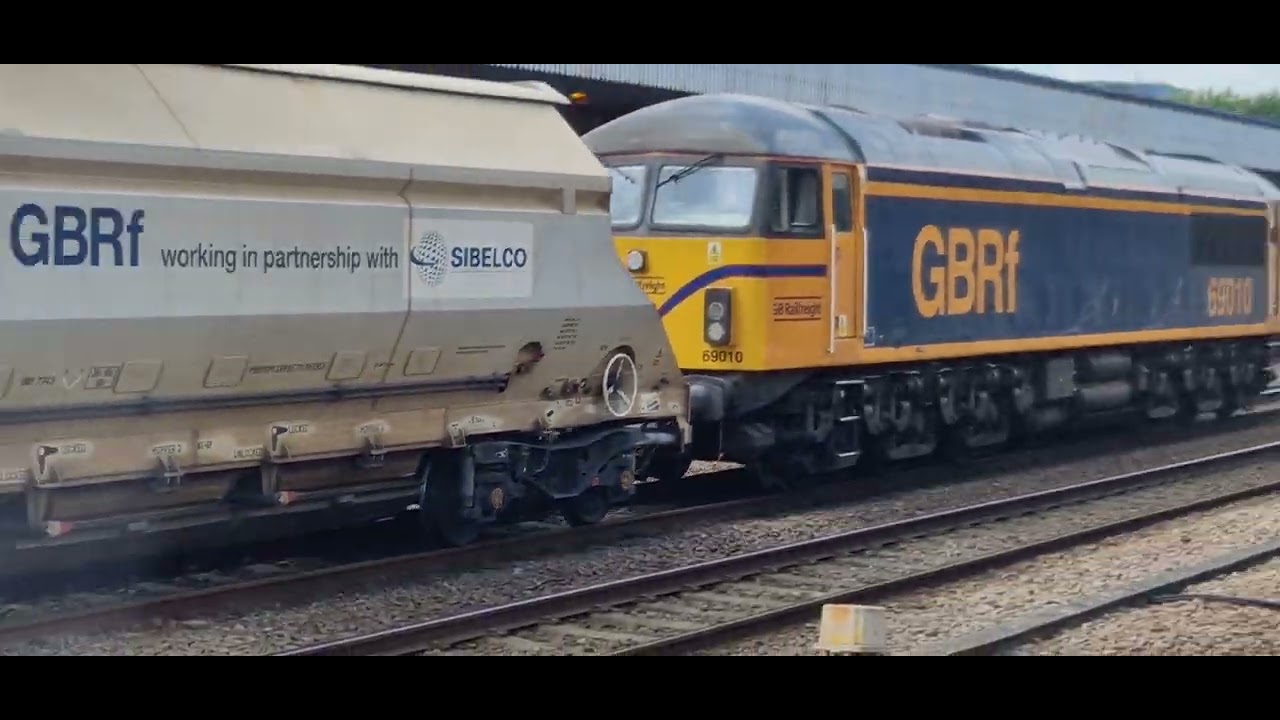 British Rail Class 69 '69010' Passing Lincoln - 23/05/2025 - YouTube