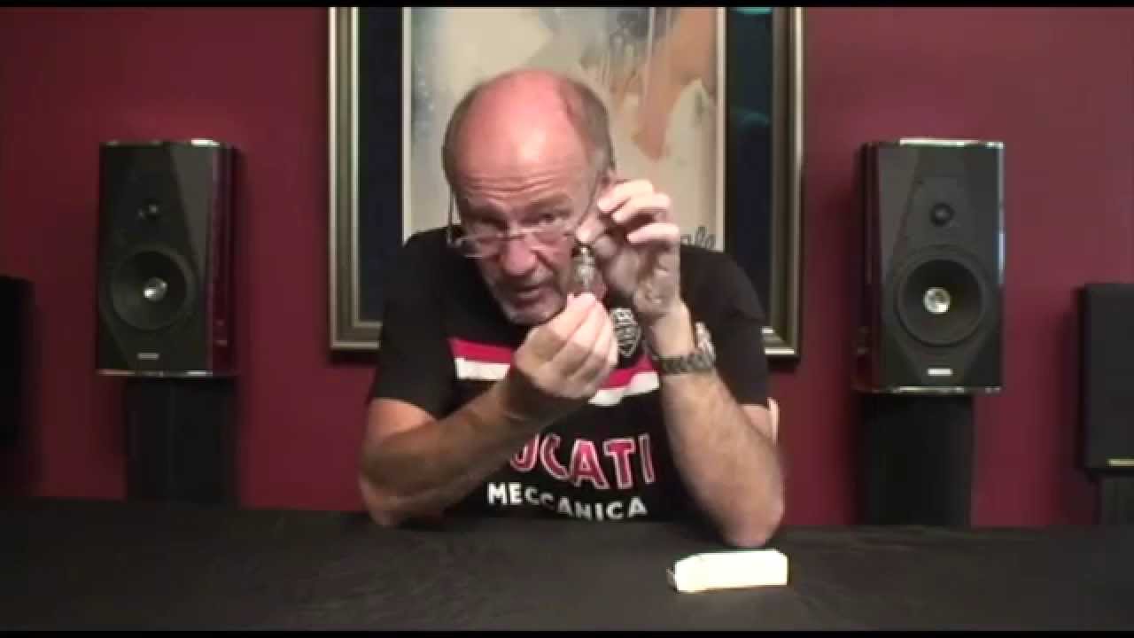 Upscale Audio's Kevin Deal reviews the Tungsram 6DJ8 - YouTube