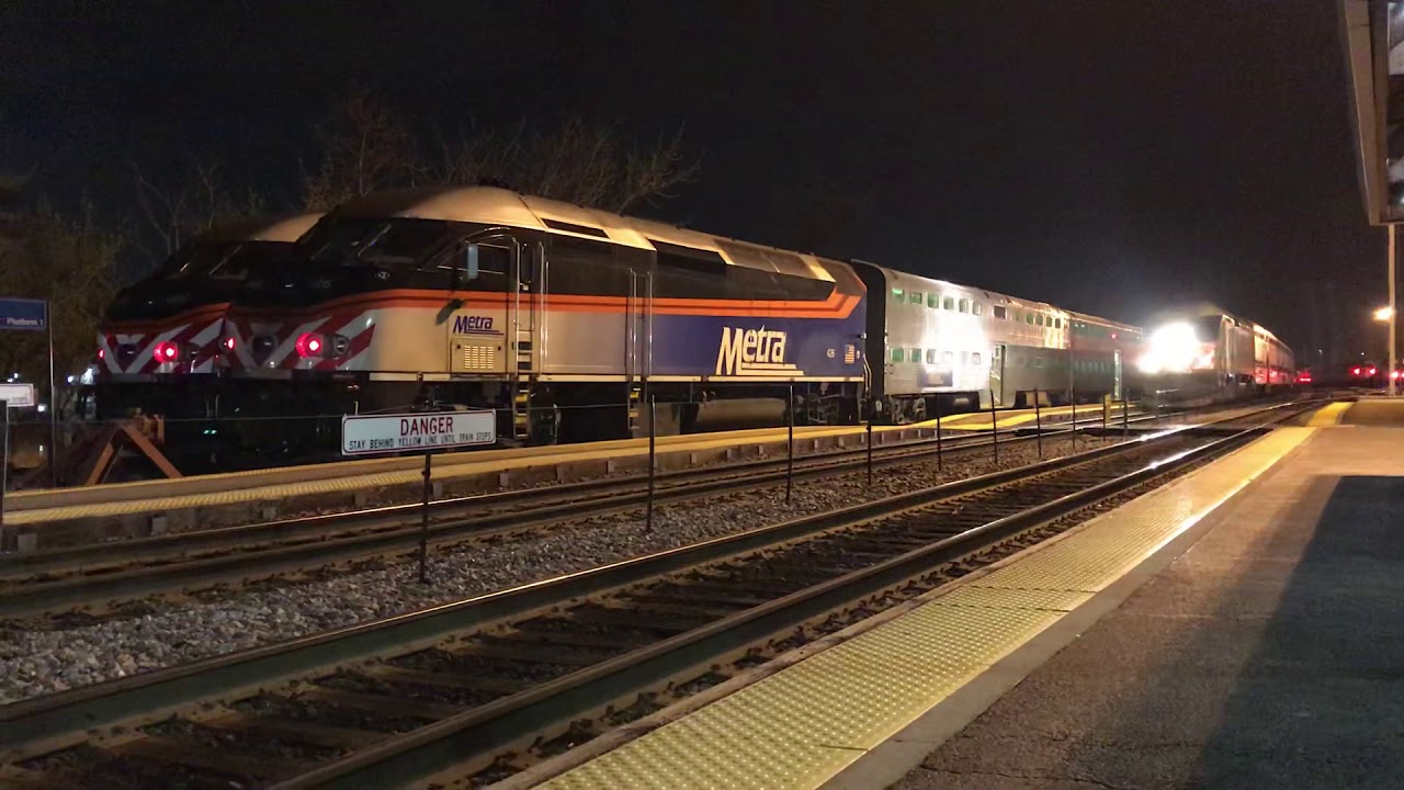 Last stop for the night,metra at elgin station - YouTube