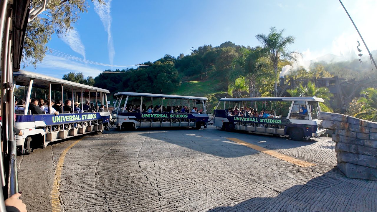 Universal Studio Back Lot Tram Tour at Universal Studios Hollywood I 4K ...