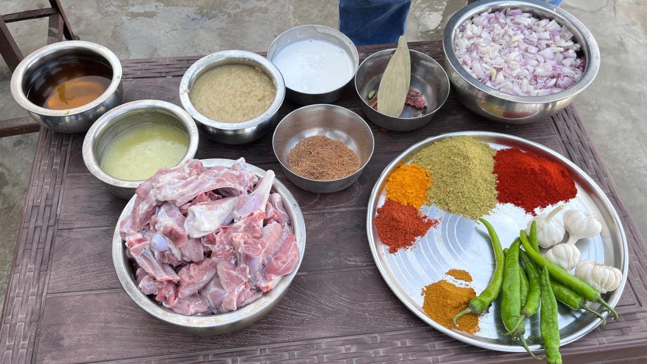 AUTHENTIC LAAL MAAS BY ANUKARMAN SINGH | लाल मॉस रेसिपी | NON VEG FOOD ...