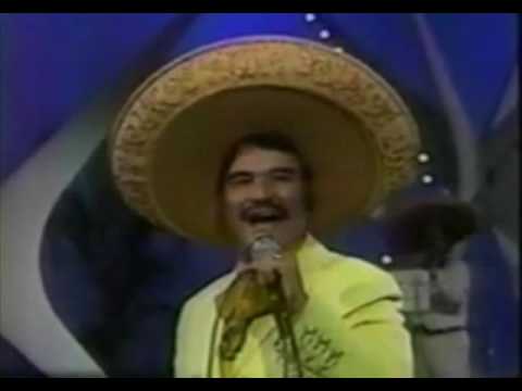 Charro Avitia mujer ladina