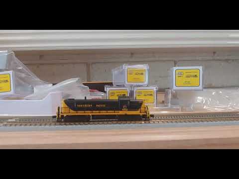 AZL 63301 -1 & -2 NP RS3 Locomotives Test Run @ z.scale.hobo 08.02.2020 ...