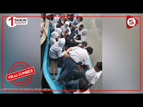 Bahayanya! Pelajar Pitas Berhimpit-Himpit Naik Perahu Ke Sekolah