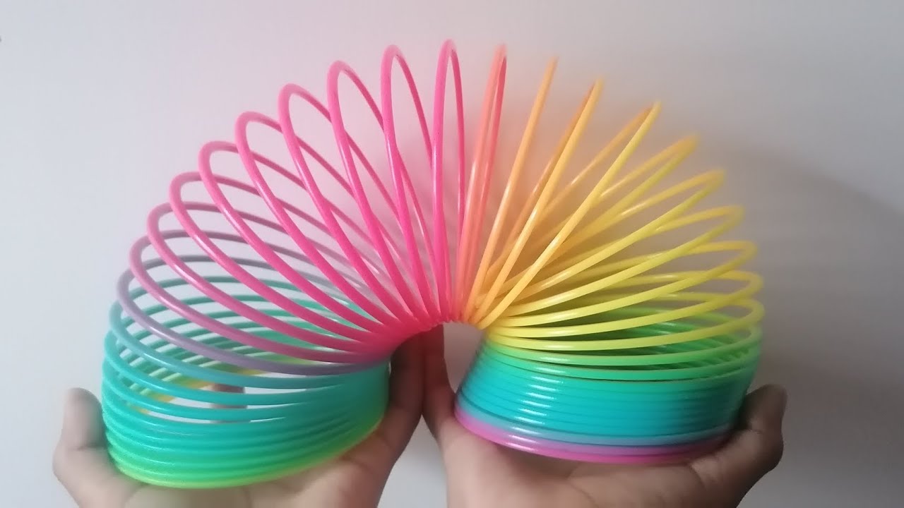 Magic Slinky | Rainbow String #rainbow #magic #magictrick #diy # ...