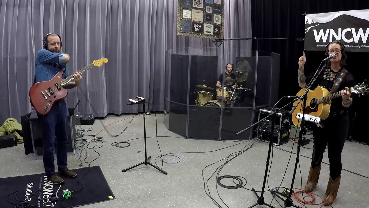 Darby Wilcox & The Peep Show - "AM" - YouTube