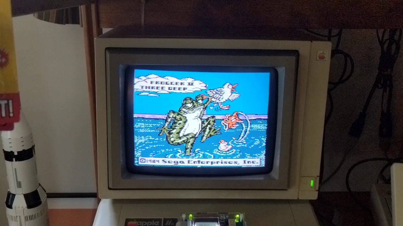 Frogger on an Apple IIe using the Color Monitor 100 - YouTube