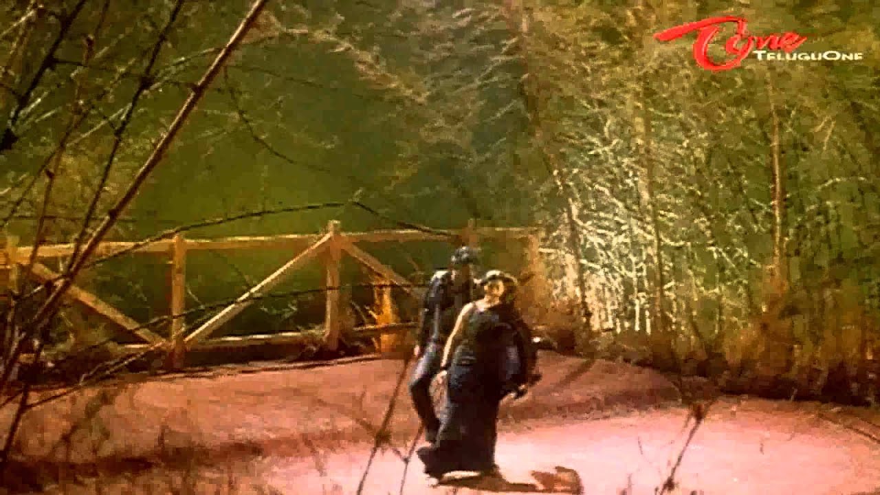 Sontham - Telugu Songs - Telusunaa - Aryan Rajesh - Namitha.avi - YouTube