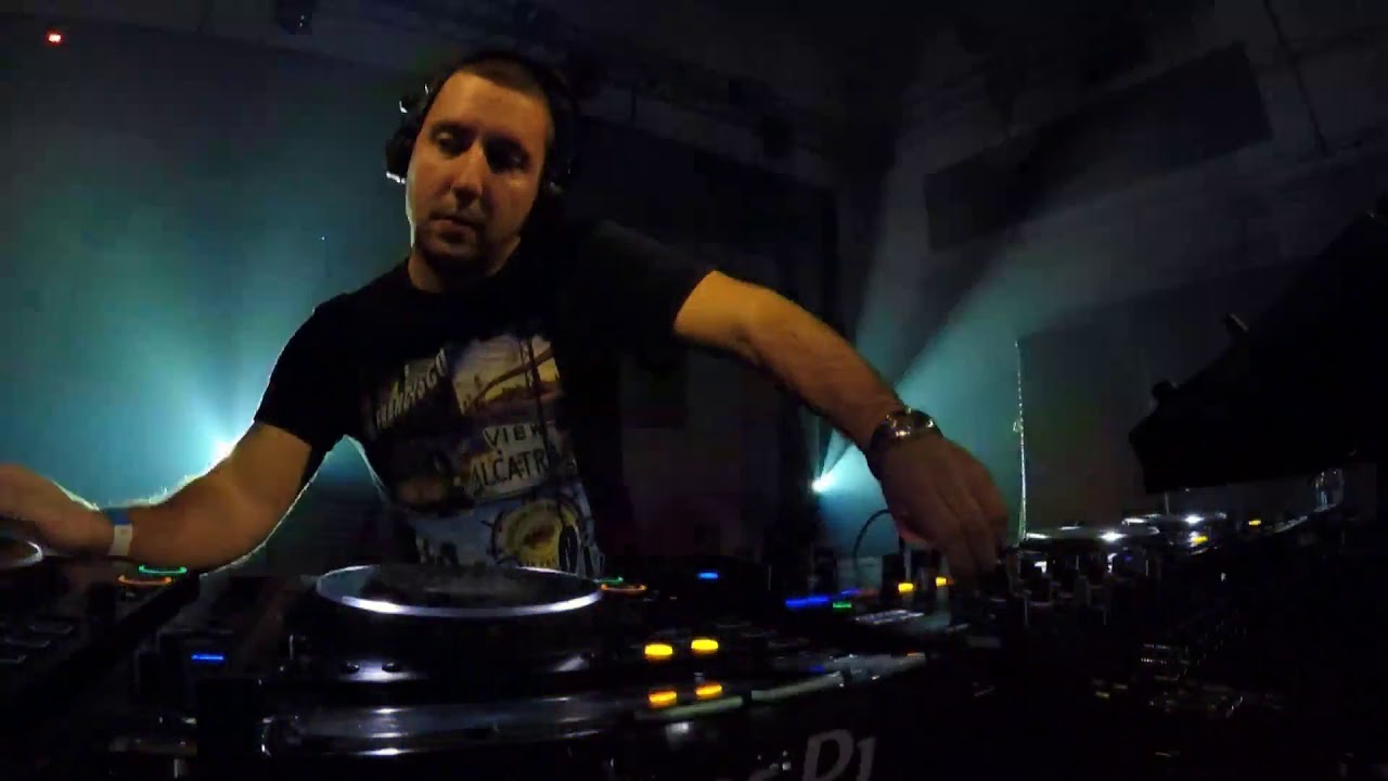 DJ JOCK @ Future Scope w/Amelie Lens - YouTube