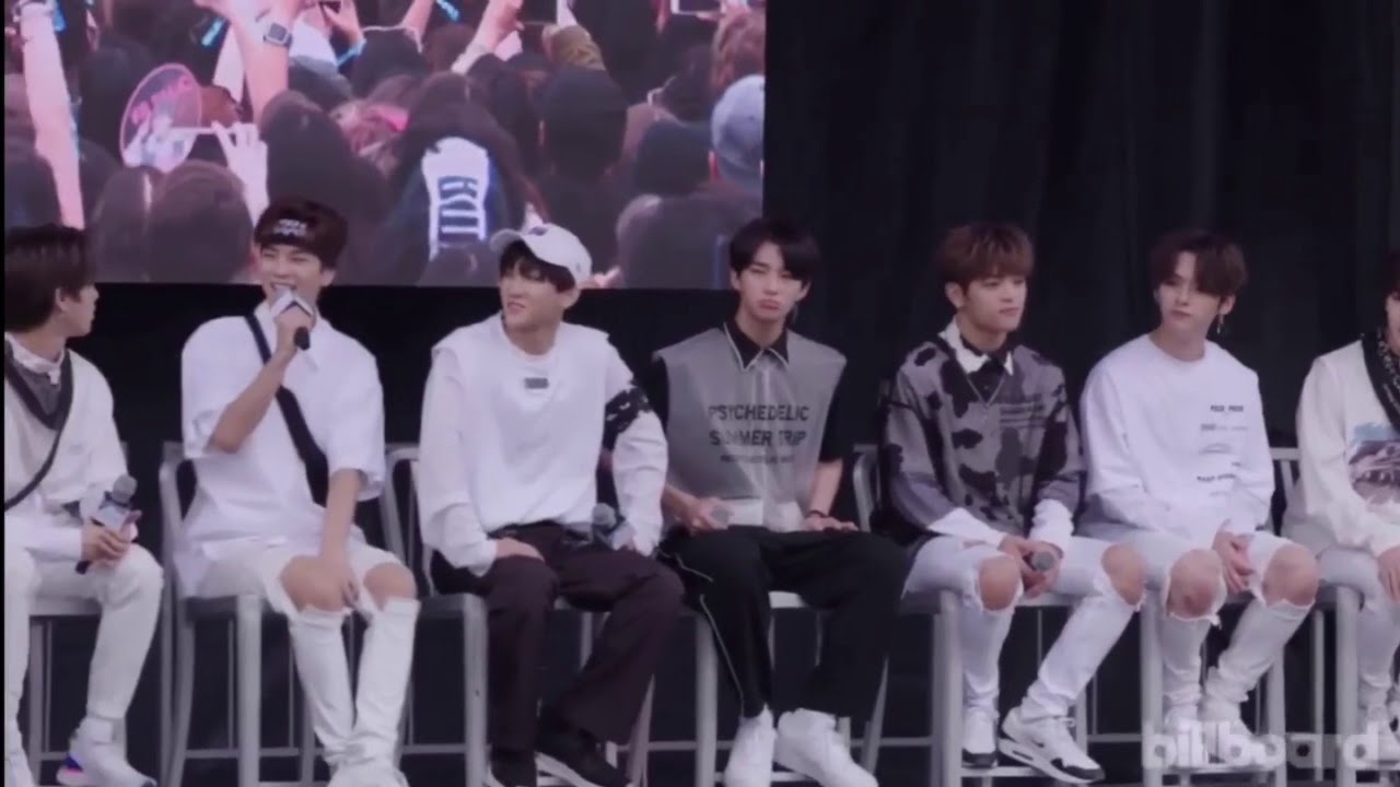 Stray Kids’ Seungmin speaking perfect english for a solid minute - YouTube