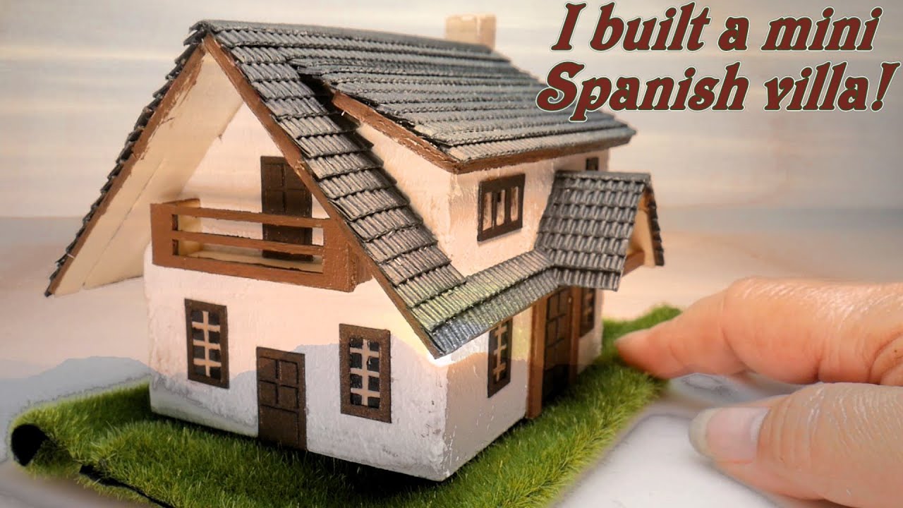 Small Spanish Homes Box Enclosed Balcony On Historic Spanish Building