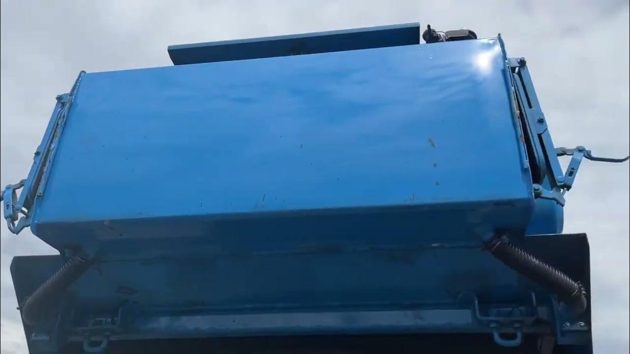 H27キャンター2t巻込み式パッカー車 - YouTube