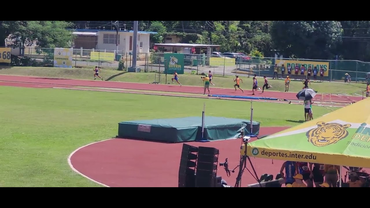 Poly Relays 2024 - Relevo 4x1 - Del Carmen - YouTube