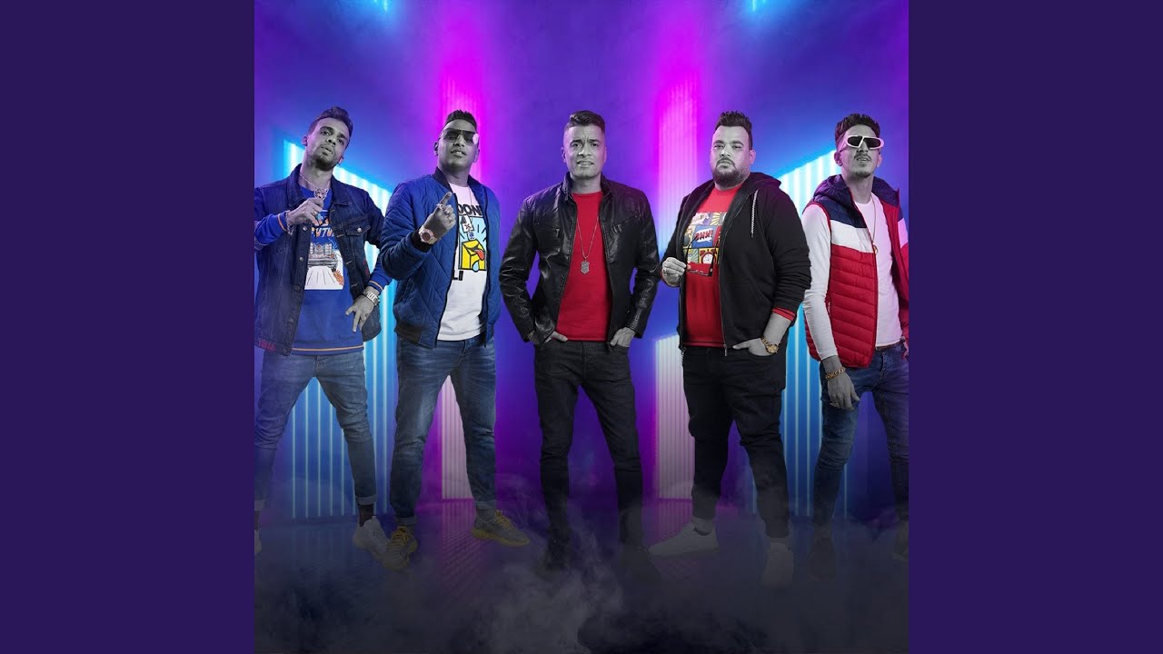 الشياكة عايزة مننا ايه (feat. Hassan Shakosh) - YouTube